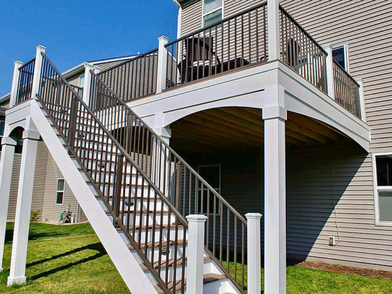 Westbury Aluminum Railing